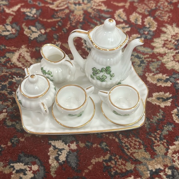 Toys | Vintage Lefton Porcelain Miniature Shamrock Childs Doll House 9 ...